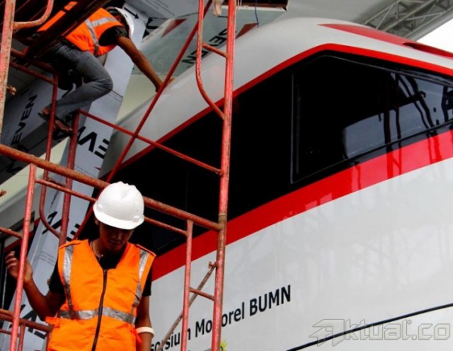 Monorel Produksi PT Industri Kereta Api Indonesia - Aktual.com