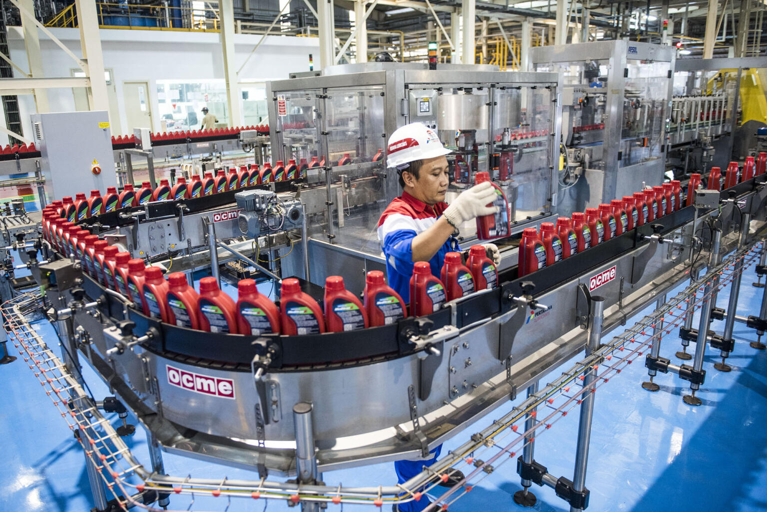 Pertamina Resmikan Pabrik Oli Terbesar di ASEAN - Aktual.com