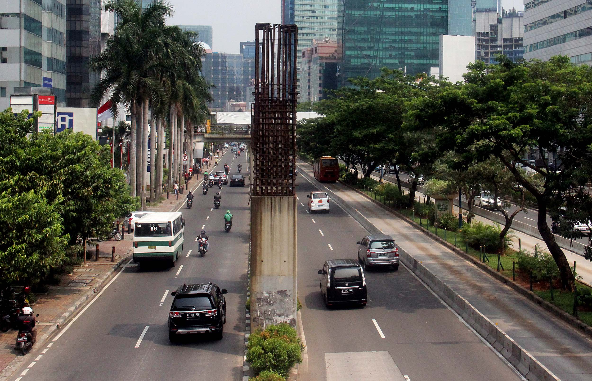 Tiang Bekas Monorail untuk LRT - Aktual.com