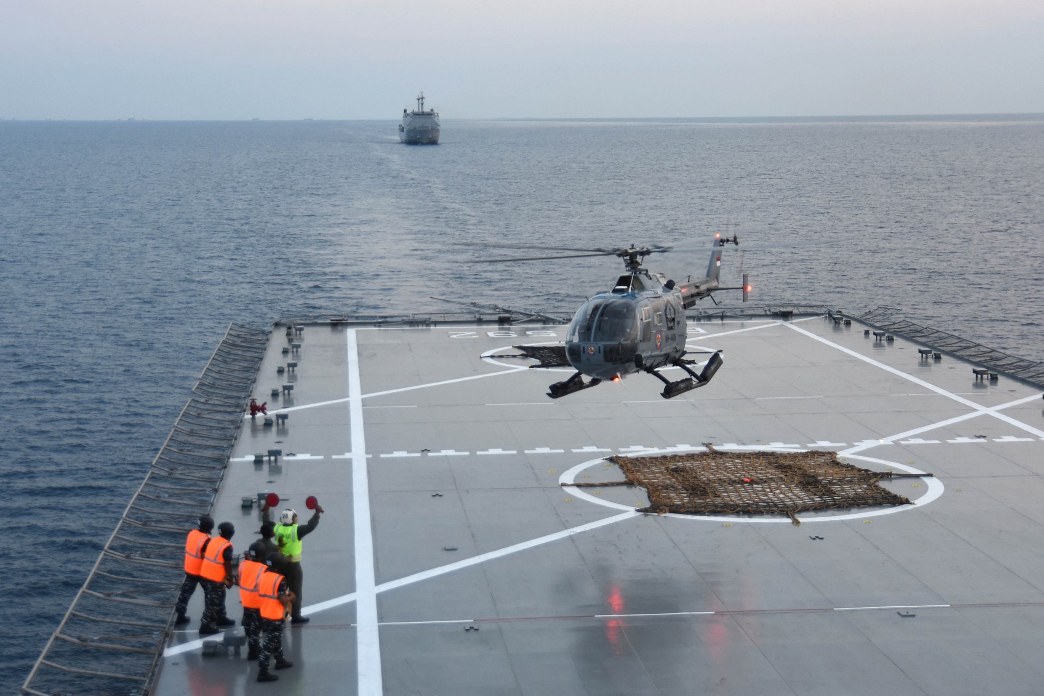 China Bangun Kapal Amfibi Terbesar - Aktual.com