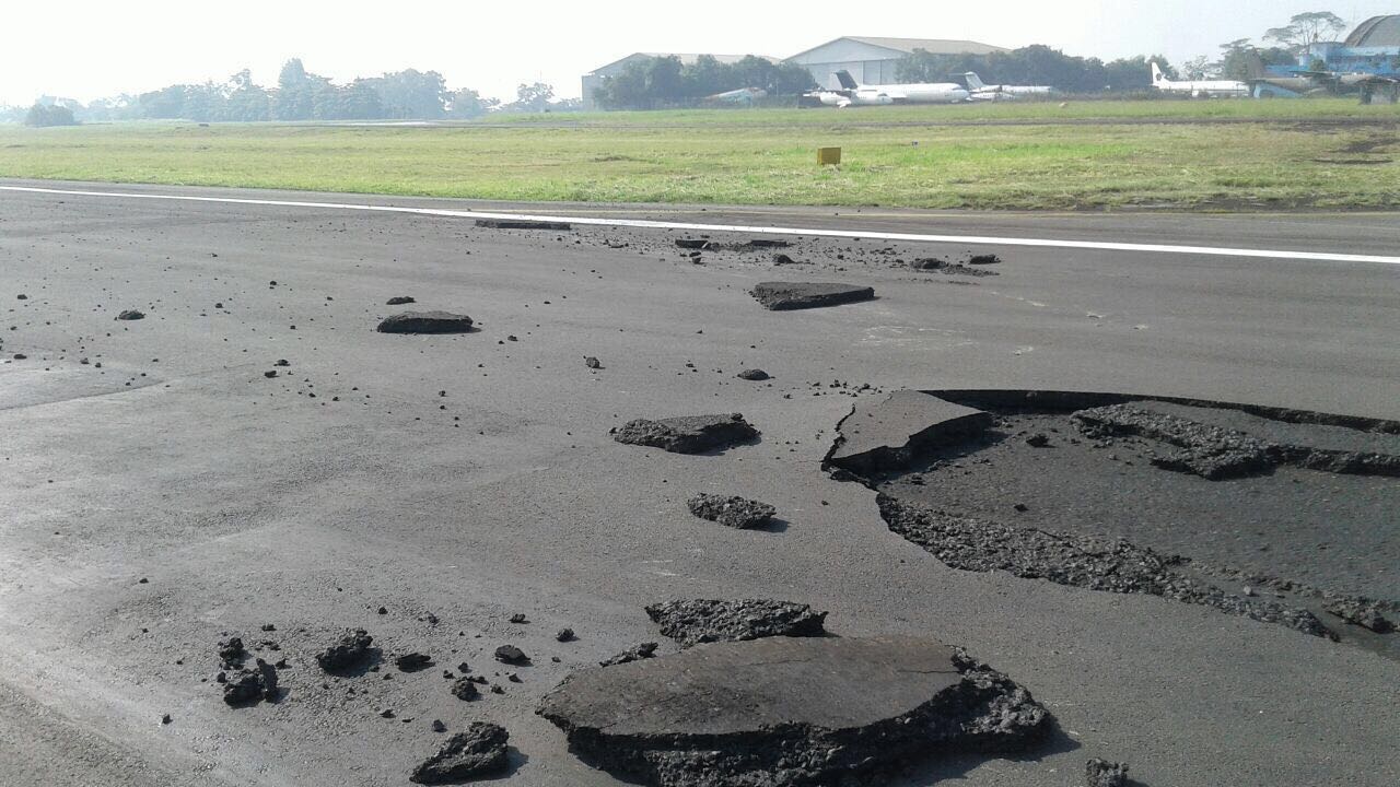 Runaway Bandara Halim PK Rusak, Penerbangan Haji Dialihkan ke Bandara ...