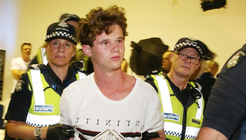 Connolly 'Egg Boy' Salurkan Dana Rp 1 Miliar Untuk Korban Tragedi ...
