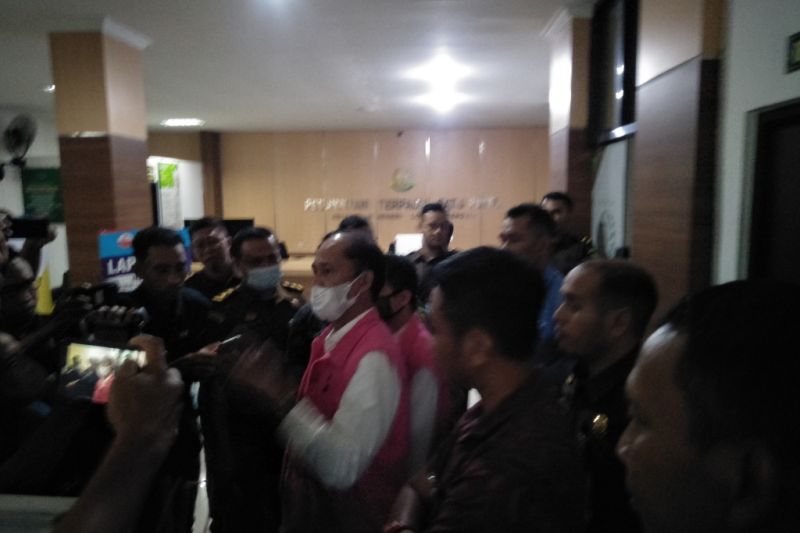 Kejari Lombok Tengah Akhirnya Menahan Dirut RSUD Praya - Aktual.com