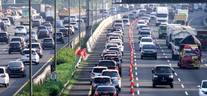 Korlantas Polri Berlakukan Contraflow dan One Way di Tol Trans Jawa - Aktual.com