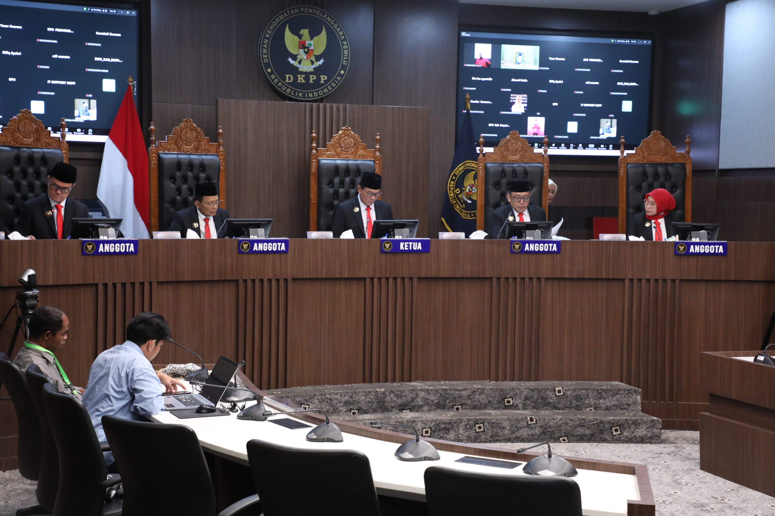 DKPP Berhentikan Adi Susanto Sebagai Ketua KPU Labuhanbatu Utara ...